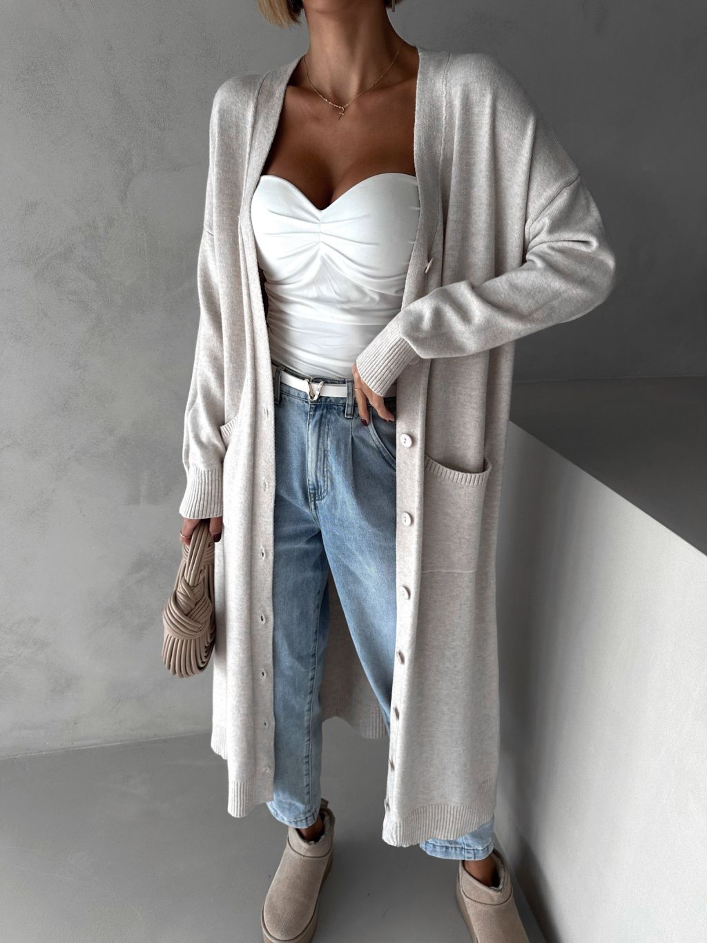 Béžový dlouhý svetr ORONAL na knoflíky | Erika Fashion