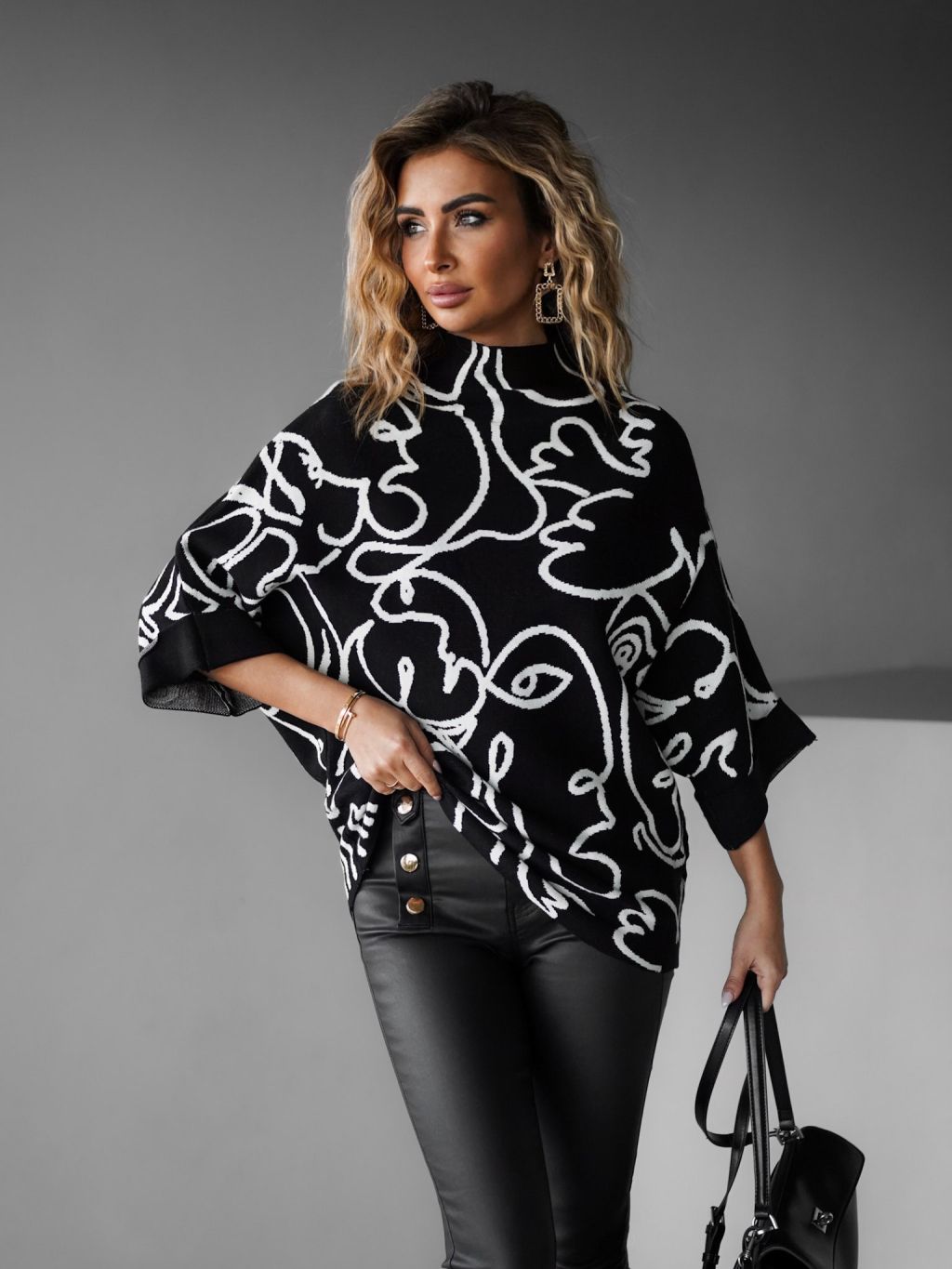 Černý elegantní svetr TEOFILA | Erika Fashion