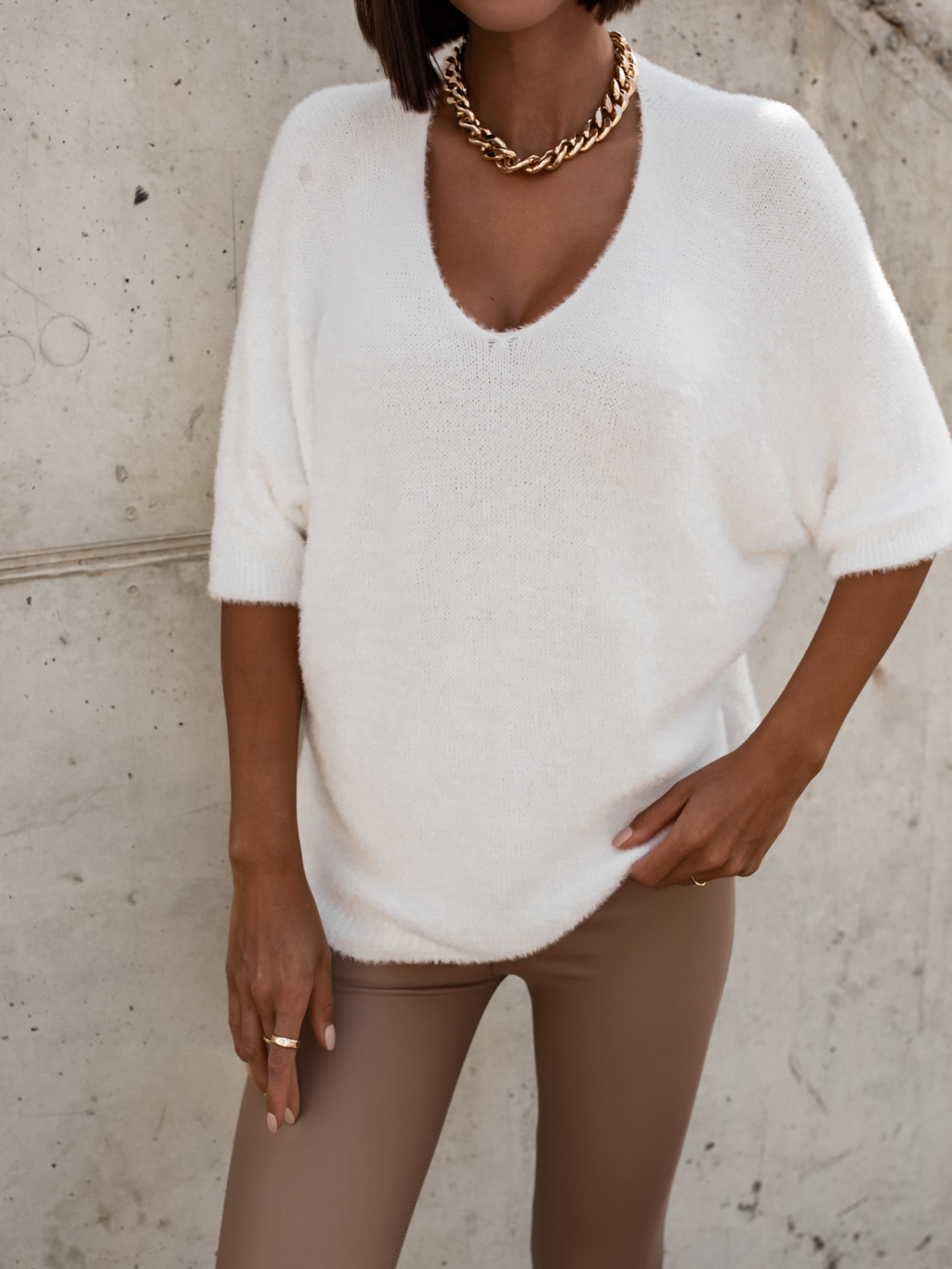 Bílý svetřík APPEARY s krátkým rukávem | Erika Fashion