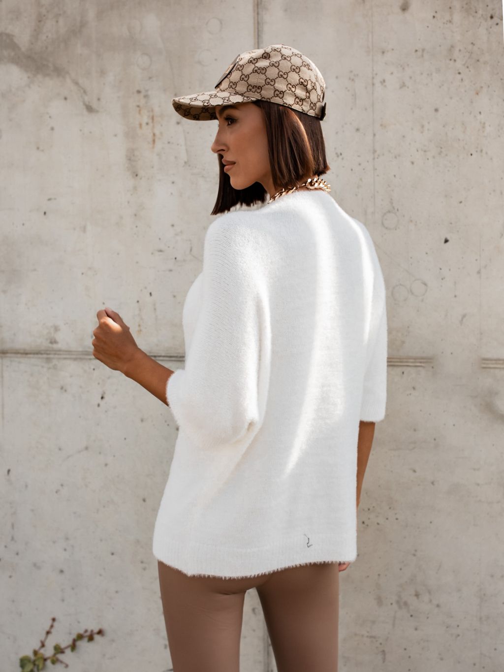 Bílý svetřík APPEARY s krátkým rukávem | Erika Fashion