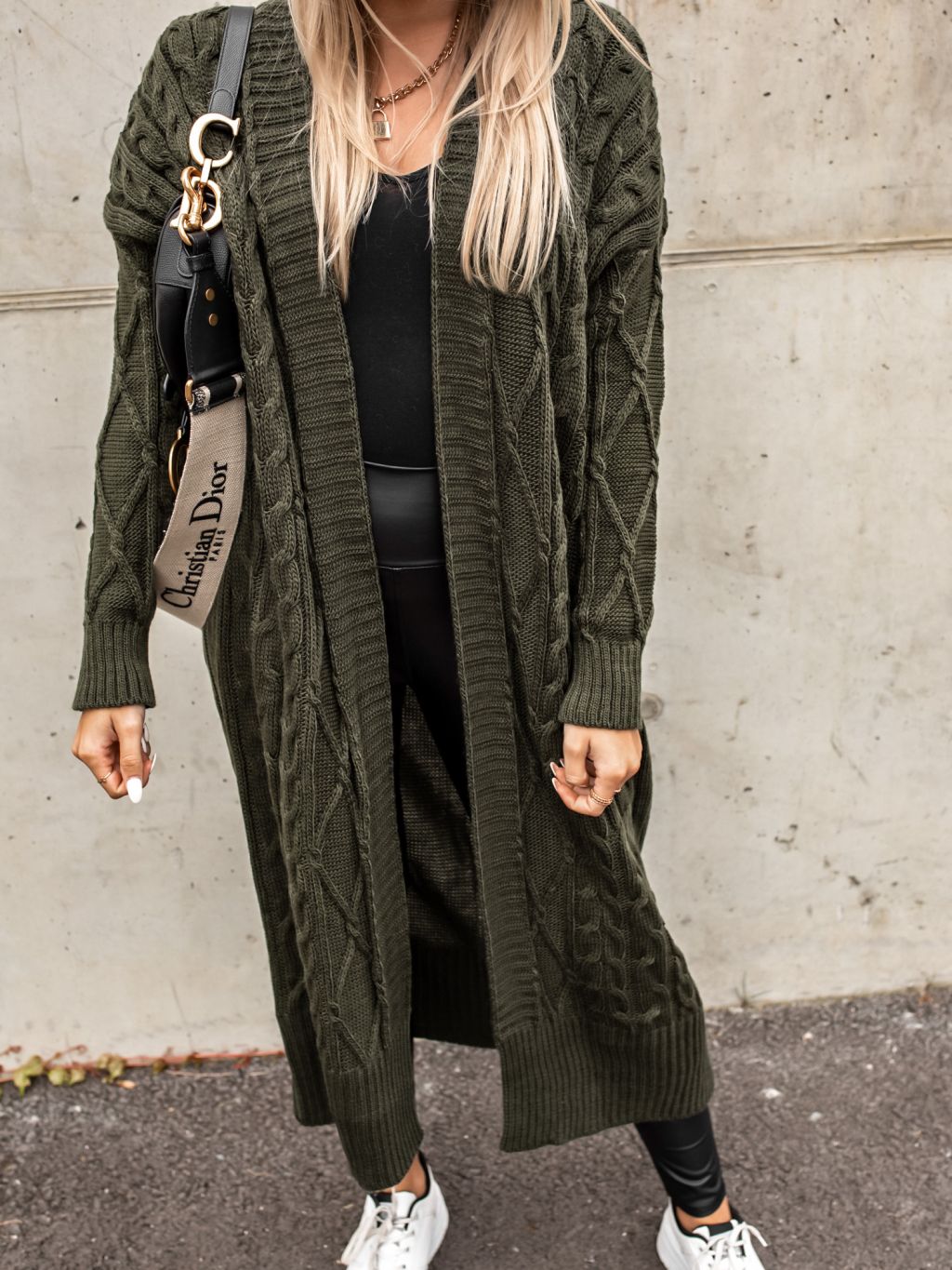 Khaki dlouhý cardigan TINKY otevřeného střihu | Erika Fashion