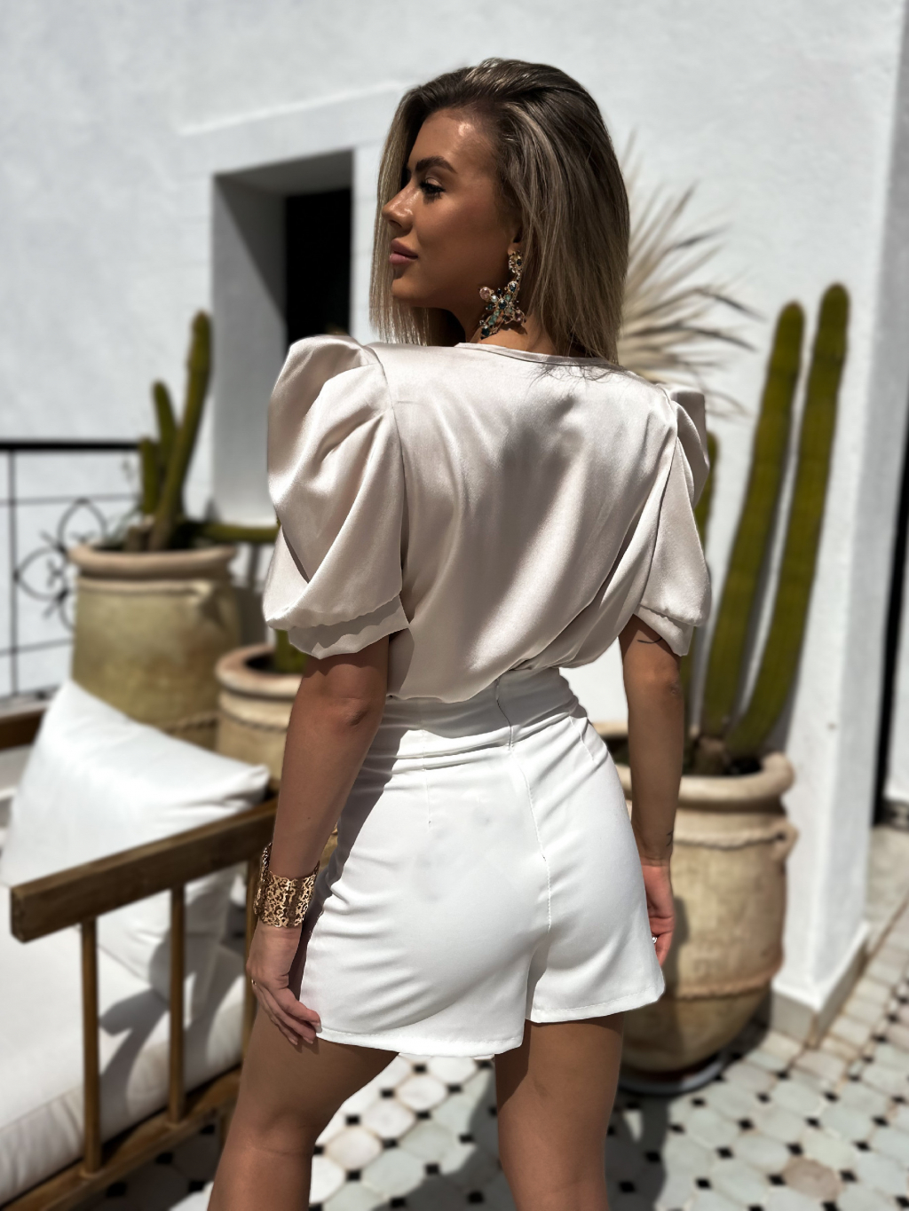 Krémové saténové elegantní body MUSA | Erika Fashion